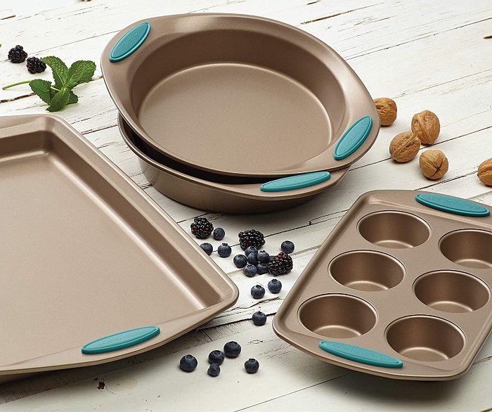 Amazon Deal: Rachael Ray 4pc. Cucina Nonstick Bakeware Set