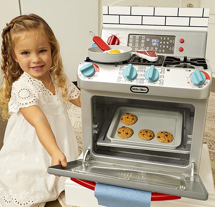 Amazon Deal: Little Tikes Realistic First Oven