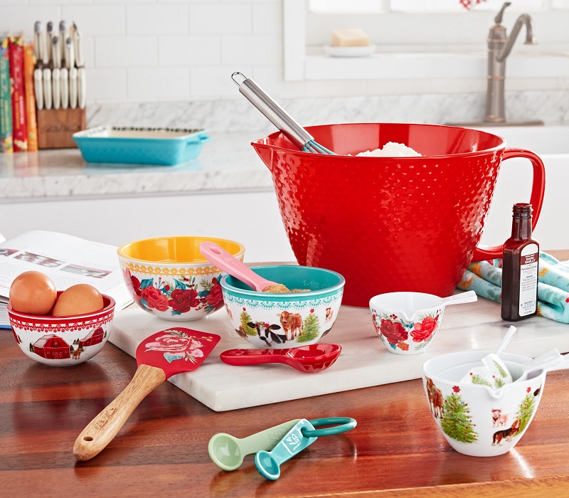 Walmart: Pioneer Woman 14-Piece Baking Set